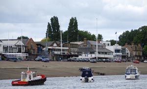 Boating from Putney – The Fours Head